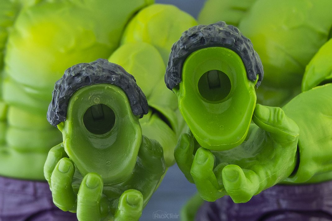 Marvel Legends Hulk 80th Anniversary Knock Off Review | Rio X Teir