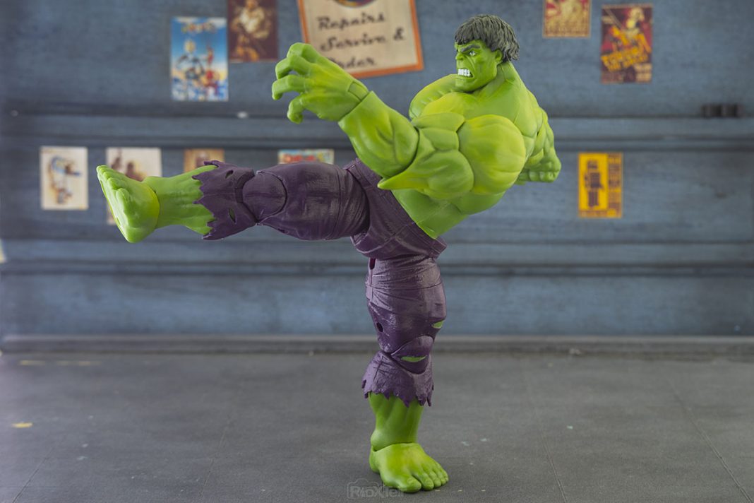 Marvel Legends Hulk 80th Anniversary Knock Off Review | Rio X Teir